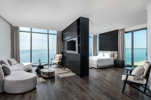 Quarto Duplo Executivo, vista para o oceano | Roupa de alta qualidade, camas de colchão pillowtop, minibar 