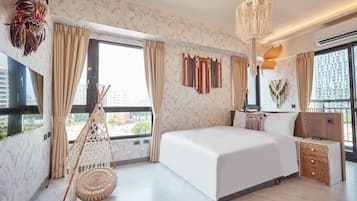 Quarto casal luxo | Roupas de cama antialérgicas, edredons de pluma, cofres nos quartos