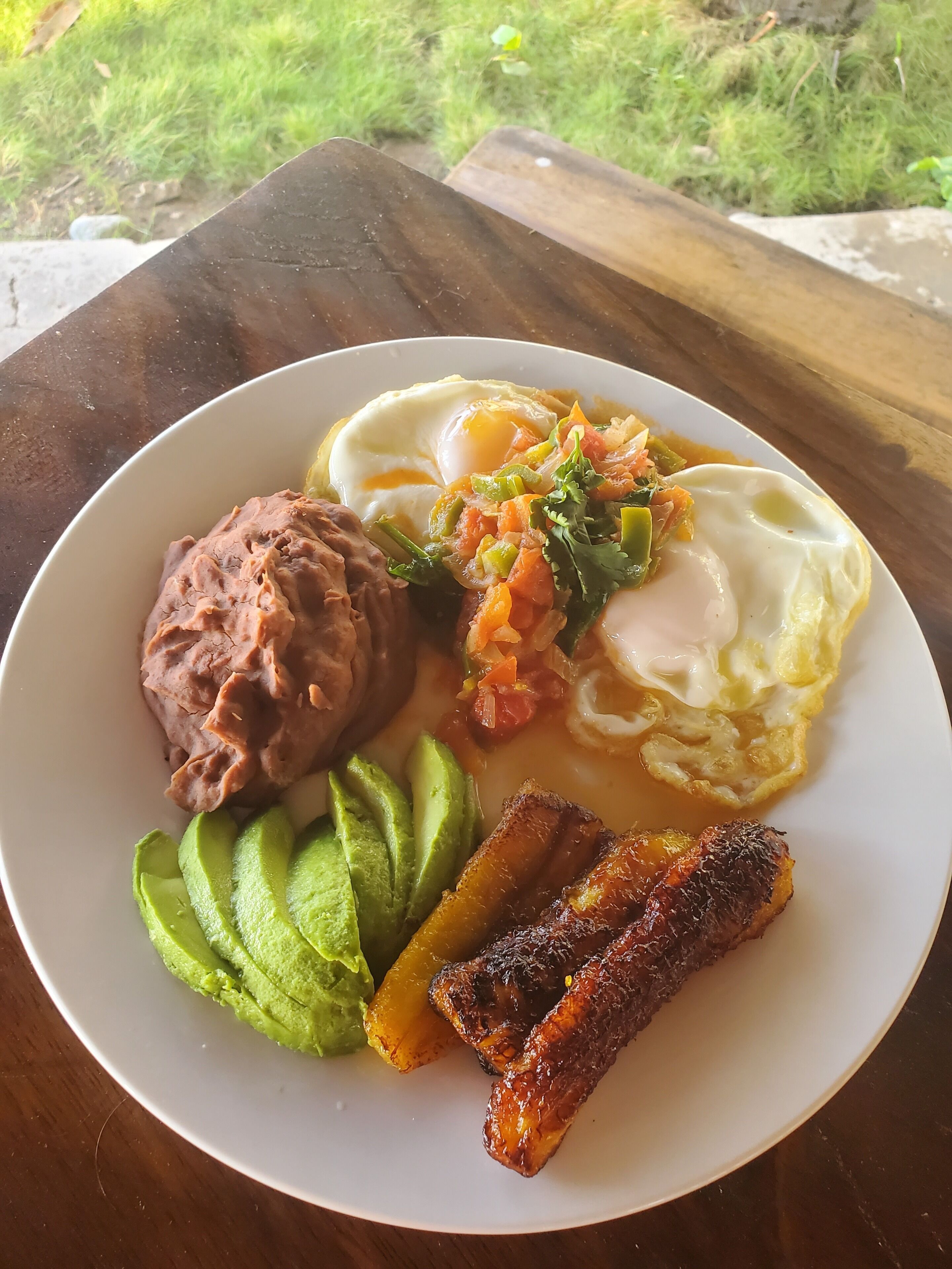 Pequeno-almoço preparado no momento diário incluído 