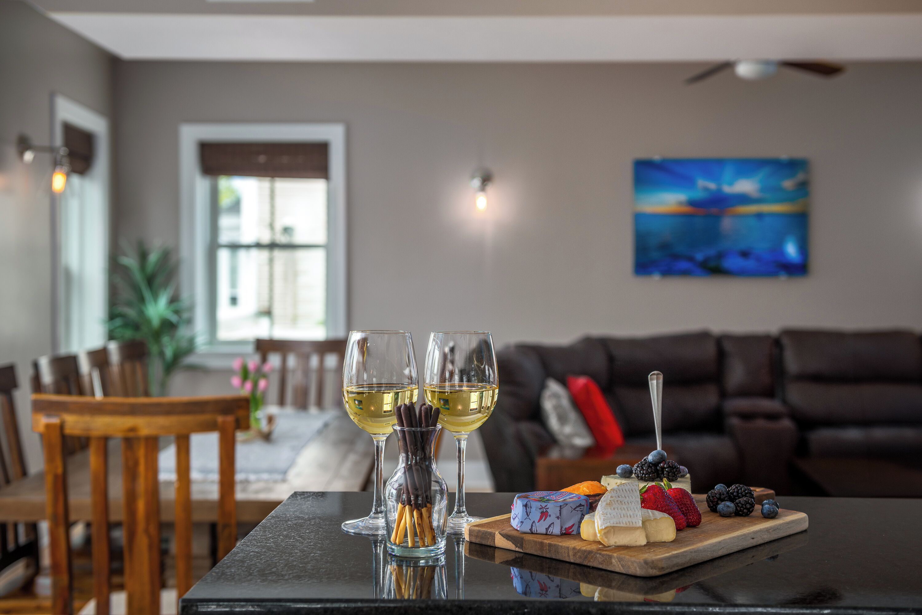 Luxury Thames St 3br W/ Parking - Newport