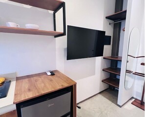 Quarto Duplo Básico | Kitchenette privada | Minifrigorífico, um micro-ondas, uma placa de cozinha 