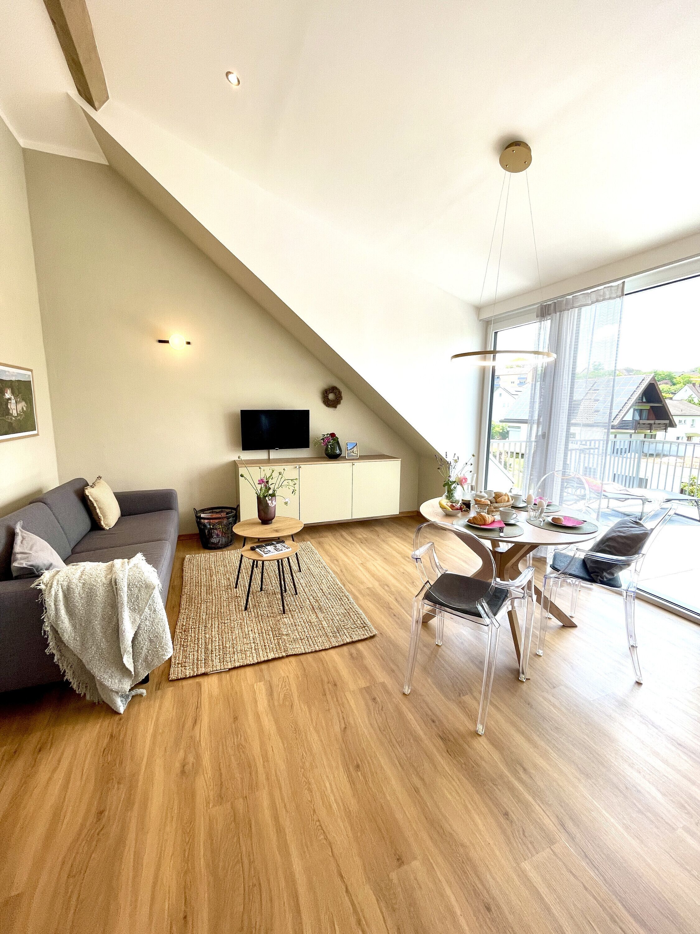 Ferienwohnung 'Fernblick' Mit Privatterrasse Und Wlan - Haßfurt