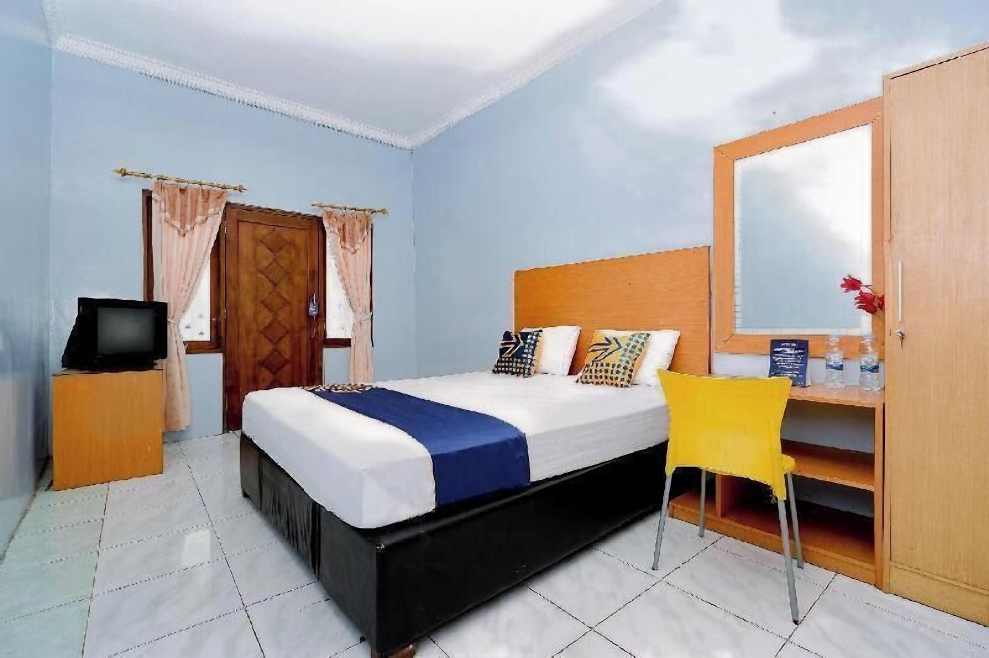 Secretária, Wi-fi grátis, roupa de cama fornecida 