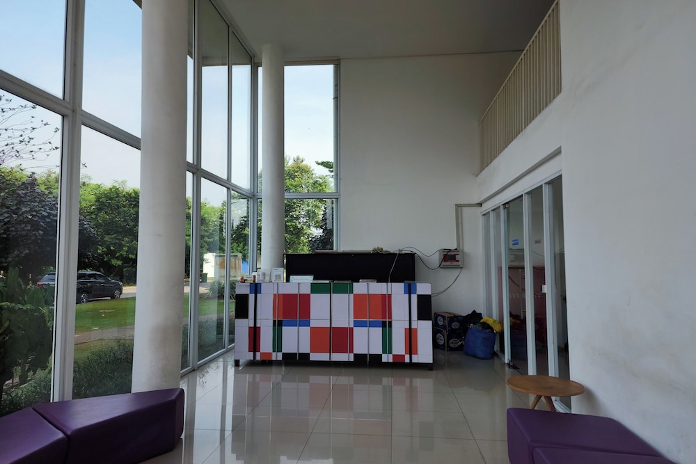 Barata Hotel Near Bandara Soekarno Hatta - Soekarno-Hatta Airport - Jakarta (CGK)
