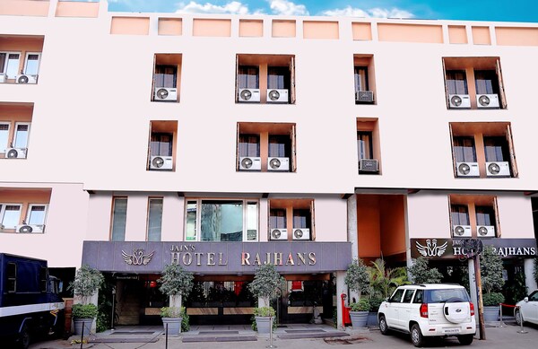 Jain's Hotel Rajhans - Bhopal