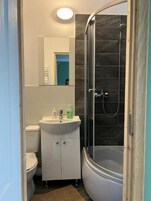 Produtos de toalete grátis, secador de cabelo