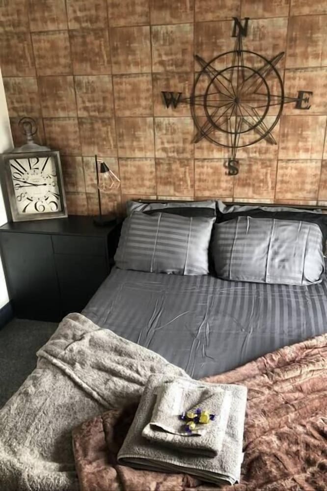 Stainsby House 4 Bedrooms Stockton Workstays UK - Thornaby On Tees | Vrbo