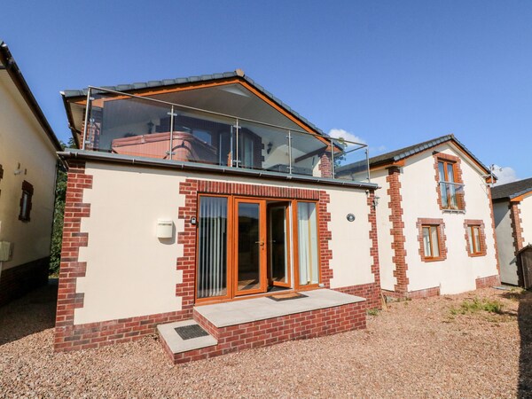 Hazelwood Lodge - Devon