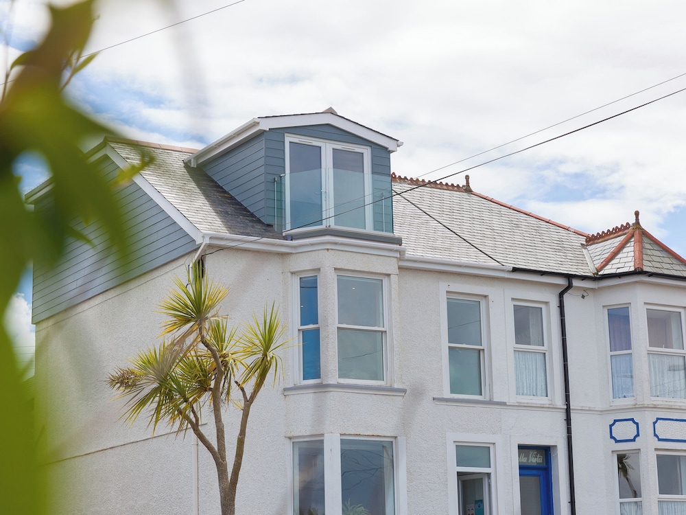 Samphire - Carbis Bay