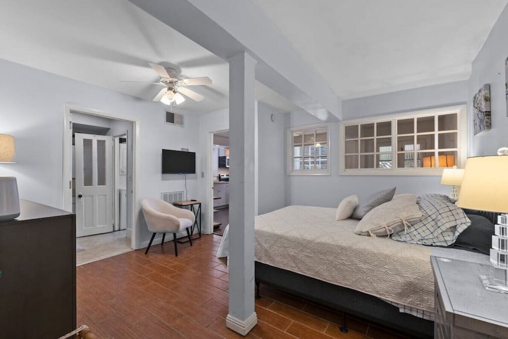 Slice Of Seclusion In Downtown Southern Pines - Whispering Pines, NC