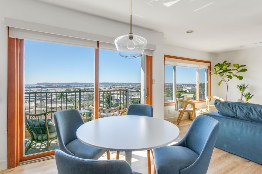 Central Mission Hills Condo With Spectacular Views - Kensington - San Diego