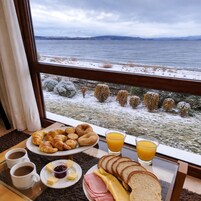 Smart TV 32 polegadas com canais digitais, Netflix, pisos aquecidos