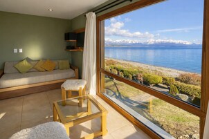 Apartamento | Sala de estar | Smart TV de 32 de polegadas com canais digitais, Netflix, piso aquecido 