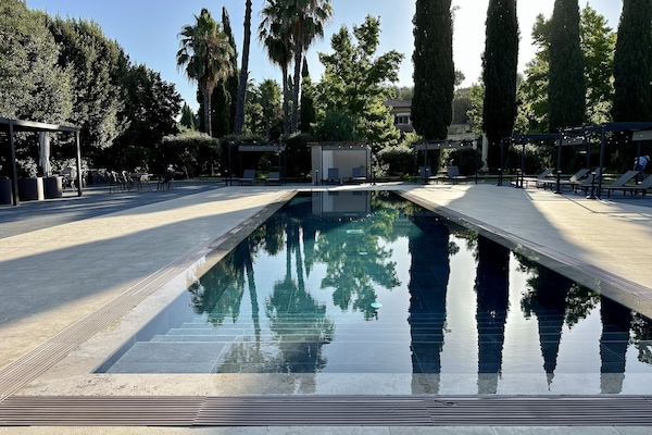 Piscina externa sazonal