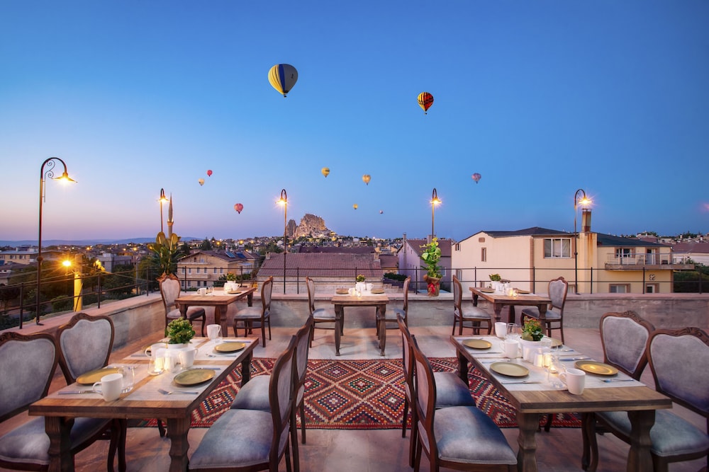 Cappadocia Pyramid Stone House - Kappadokien