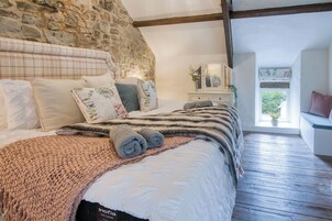 2 quartos, roupas de cama premium, Wi-Fi de cortesia, roupa de cama