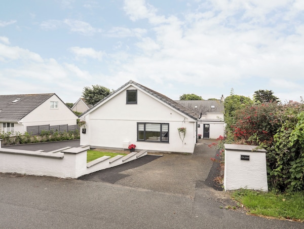 The Cove, Pet Friendly, Country Holiday Cottage In Trearddur Bay - Trearddur Bay