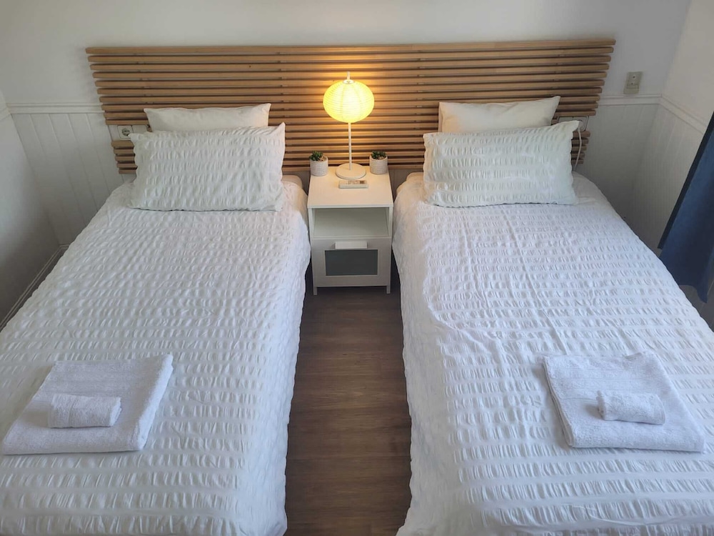 Quiet South Facing Bungalow Within A Few Mins Of A Safe Sandy Beach - Playa Blanca