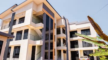 Fachada da propriedade