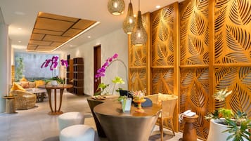 Sala(s) para tratamentos a casais, tratamentos corporais, aromaterapia