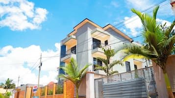 Secretária, Wi-fi grátis