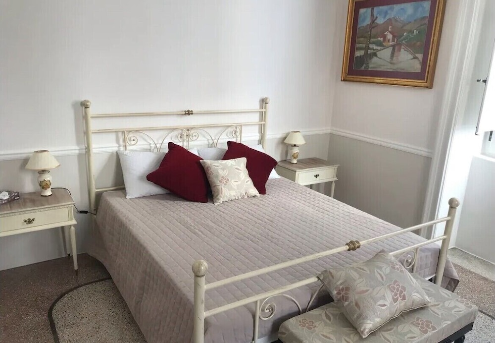 Vrbo Property - Racale