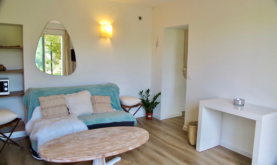 Bel Appartement , Dans Un éCrin De Verdure Au Calme, à 5 Min De La Plage - Cannes