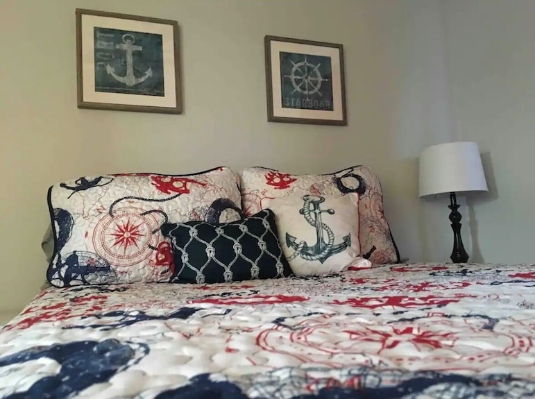 Beautiful Vacation Home Close By - Port Hawkesbury