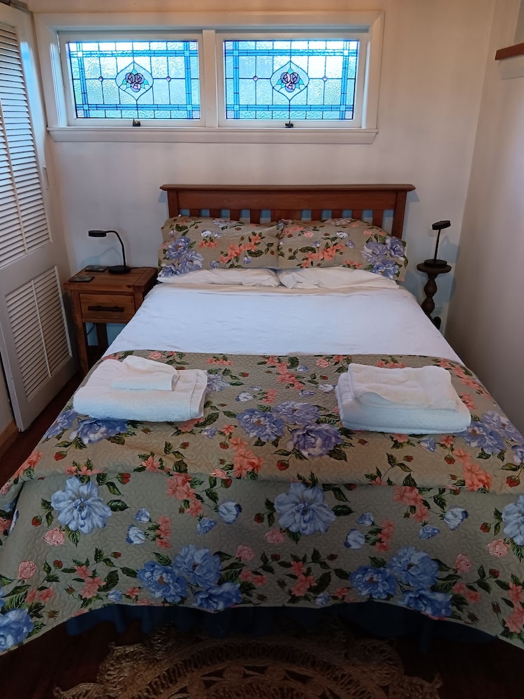 Character Cottage. Walking Distance To Mountain And Town. Private With Spa. - Te Aroha