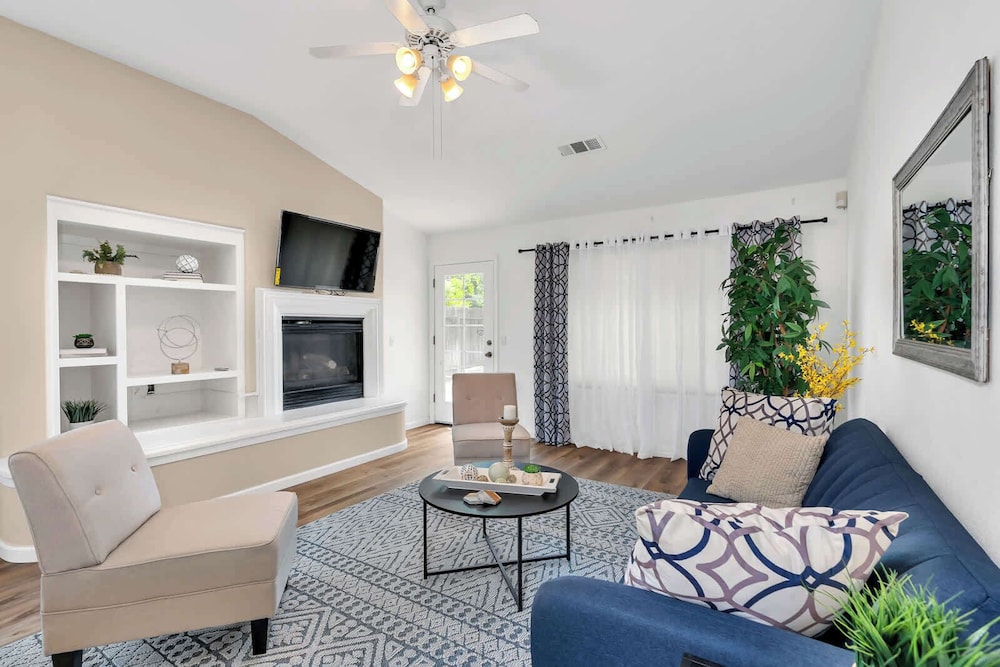 New Listing University Pastoral - Merced, CA