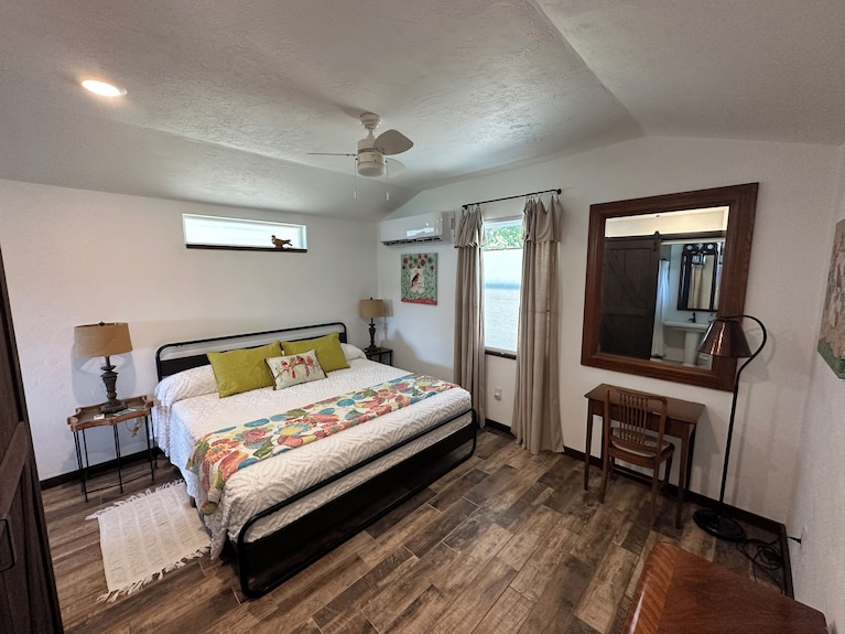 Cozy Lakeview Cabin, Boat Parking, Breathtaking Lake View, One Hour From Tulsa - Oklahoma