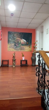 Televisor . The Imperial Hostal