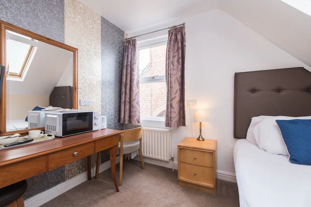 Station Road - Contemporary 1bedroom Flat With 1 Double Bed & Ensuite Bath - Nottingham