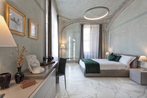 Apartamento Deluxe (Bottone) | Edredões de penas, cofre no quarto, secretária 
