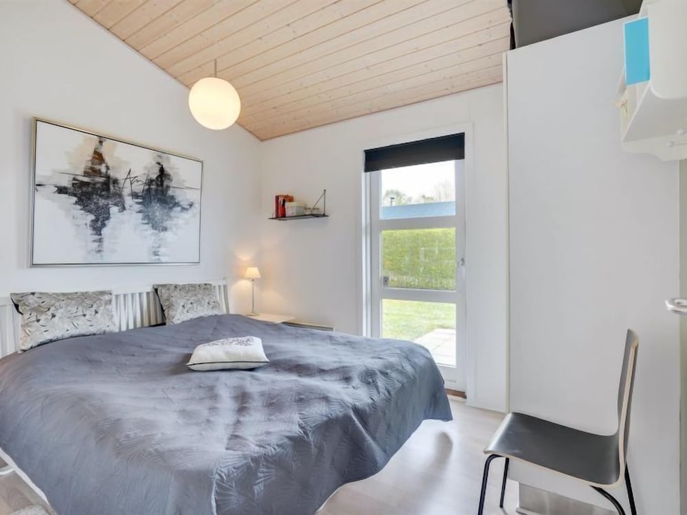 "Fritse" - 1.9km From The Sea By Interhome - Hou