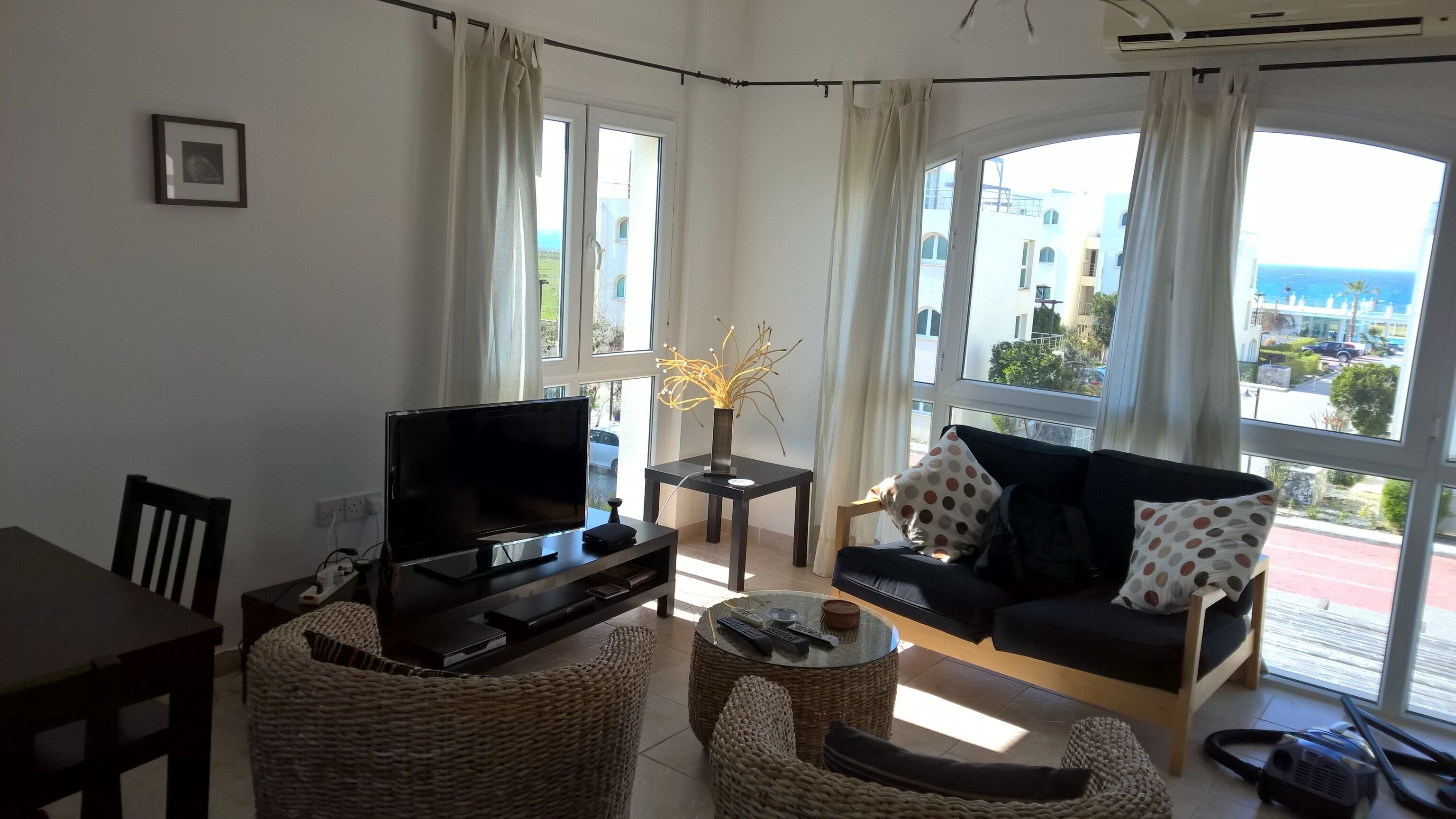 Aphrodite Beachfront Penthouse Apartment - Газиверан