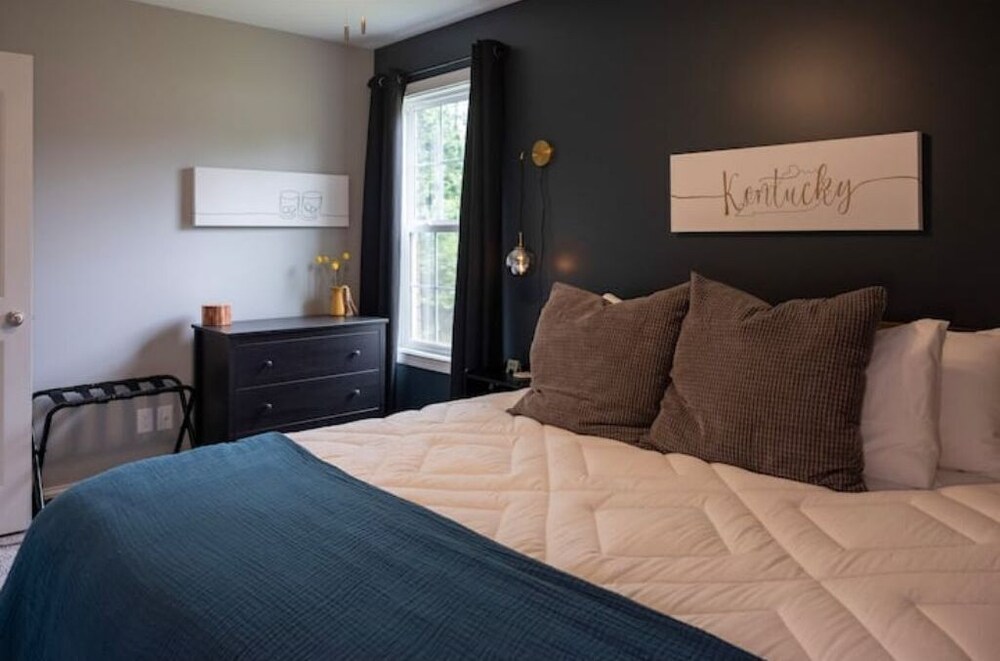 Bluegrass & Bourbon - A Peaceful Retreat & Hangout - Bardstown, KY