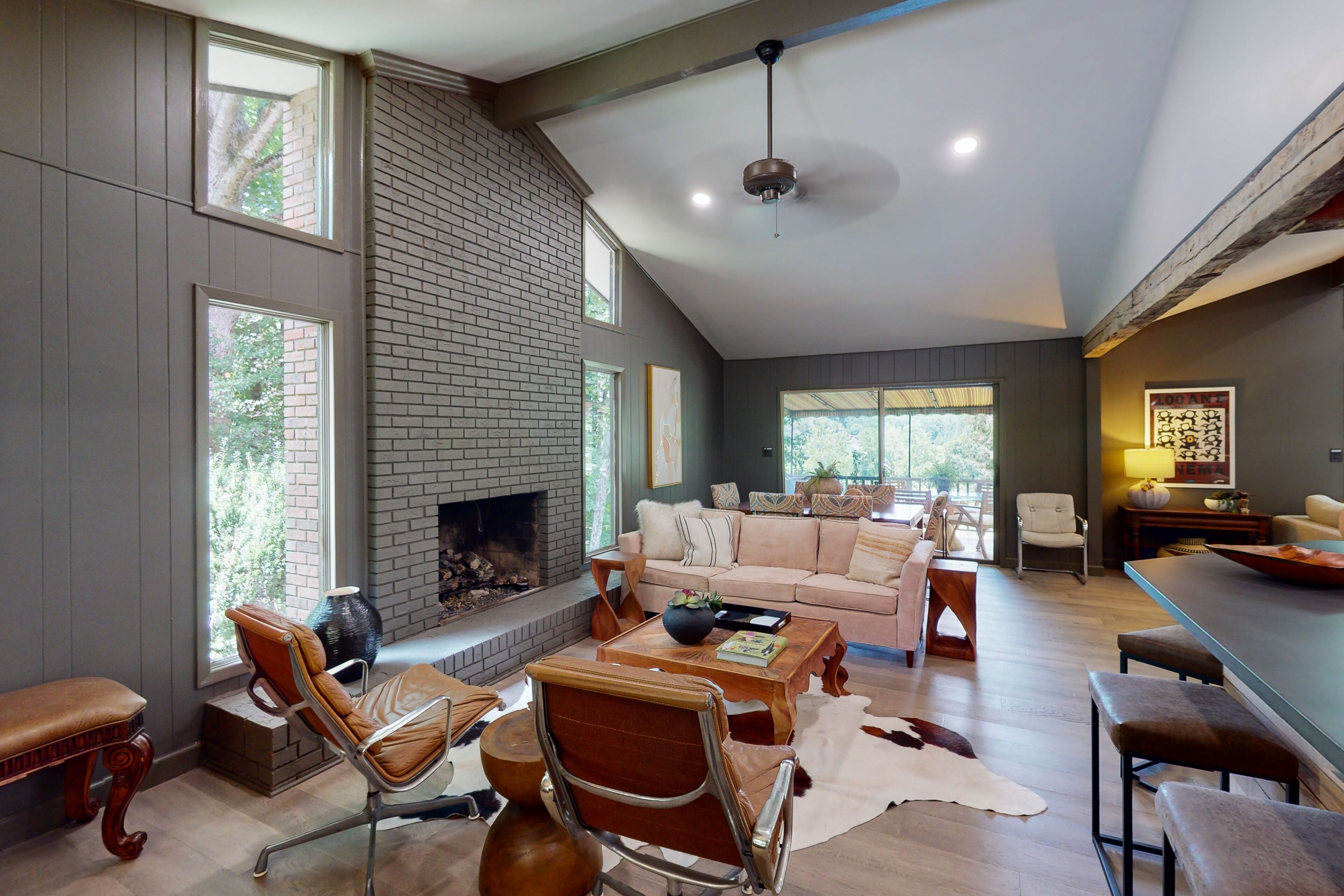 The Treehouse | Rustic-modern Retreat In Pisgah Forest, Professionally Decorated - Brevard, NC