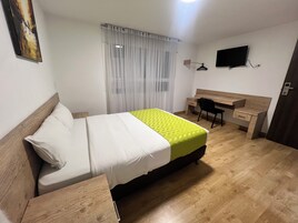 Quarto básico | Terraço/pátio