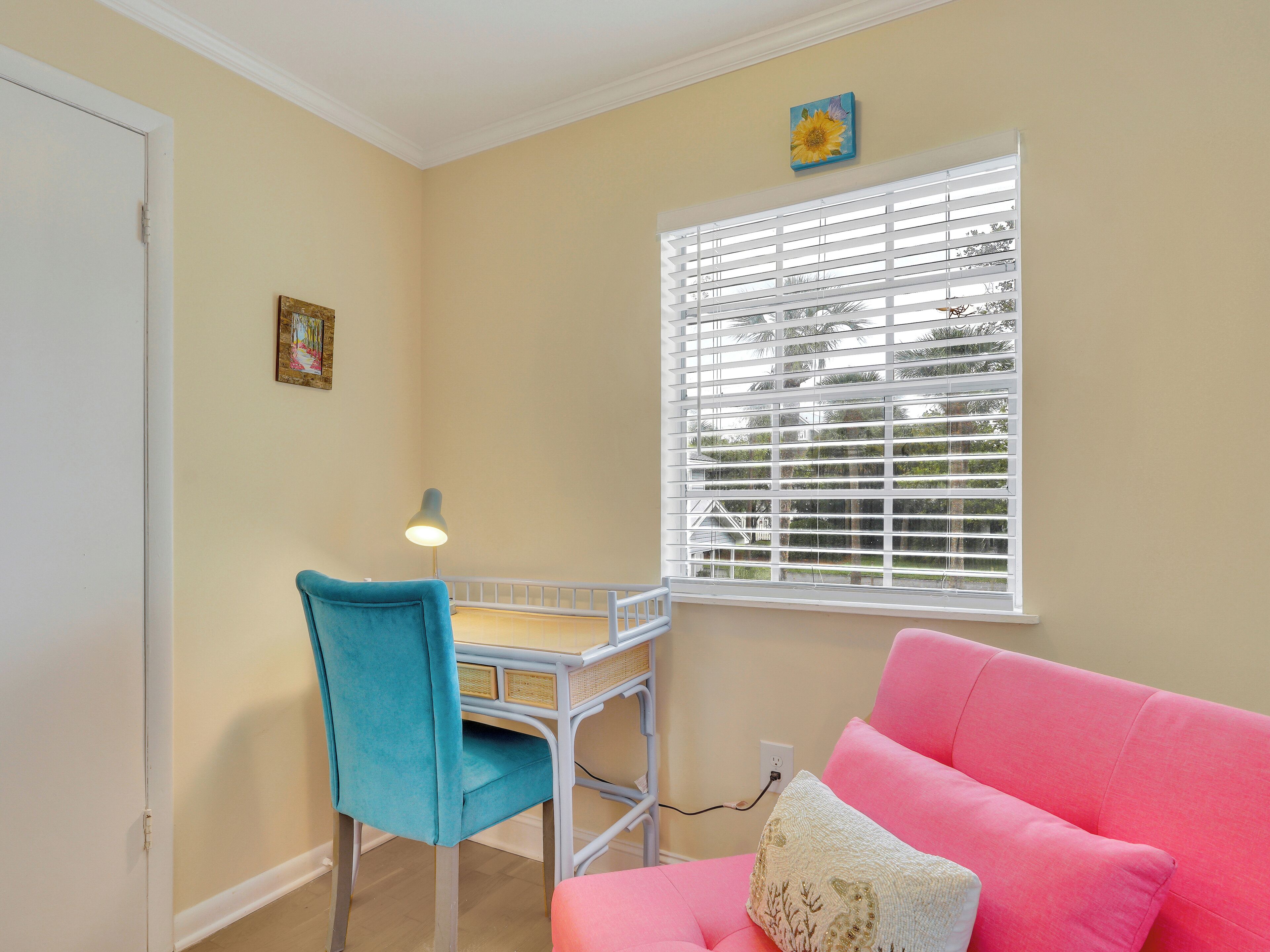 Cheerful Beach Home, Heated Pool Access - Tybee Island, GA