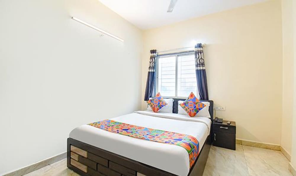 Fabexpress Shivsai Palace - Pune