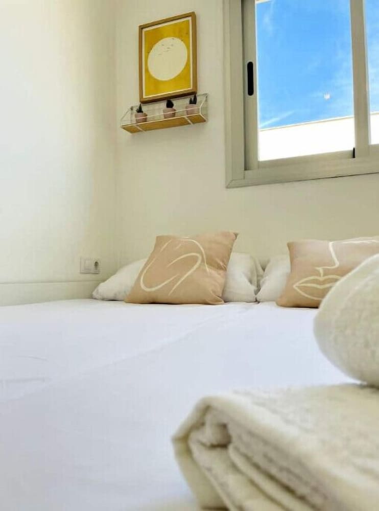 Magnificent Duplex With Terrace Near The Beach - Málaga