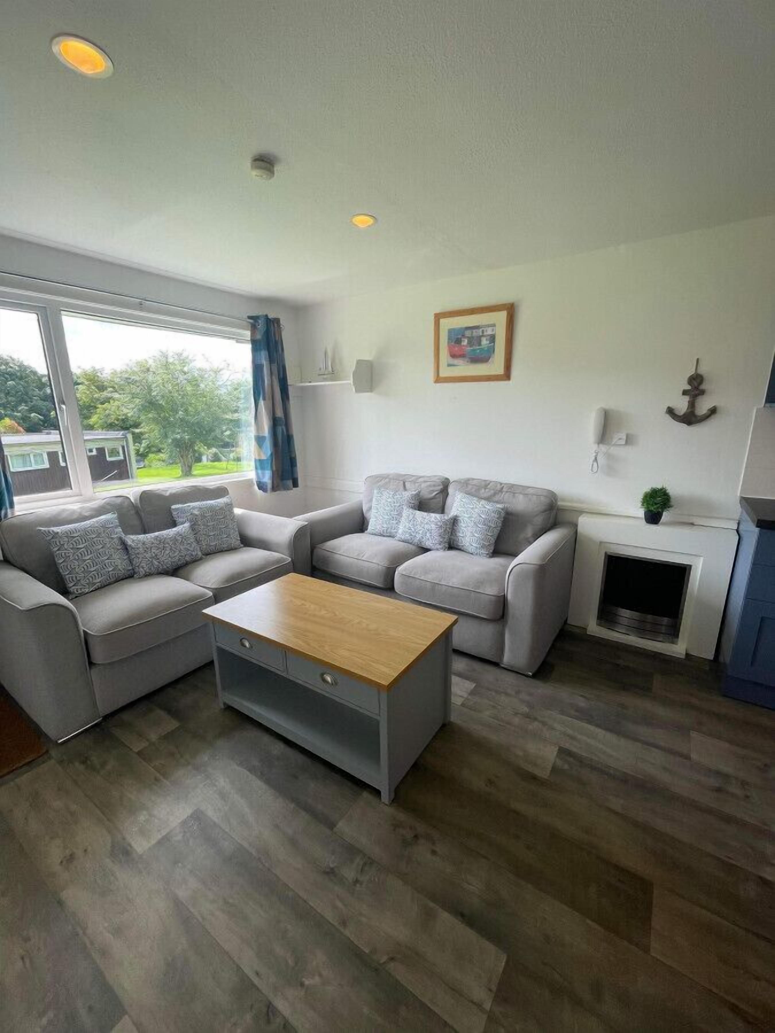 Villa 19 Lanteglos 2 Bed Sleep 5 - Camelford