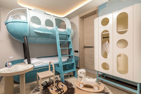 Hualuxe Sanya Yalong Bay Resort By Ihg - Sanya