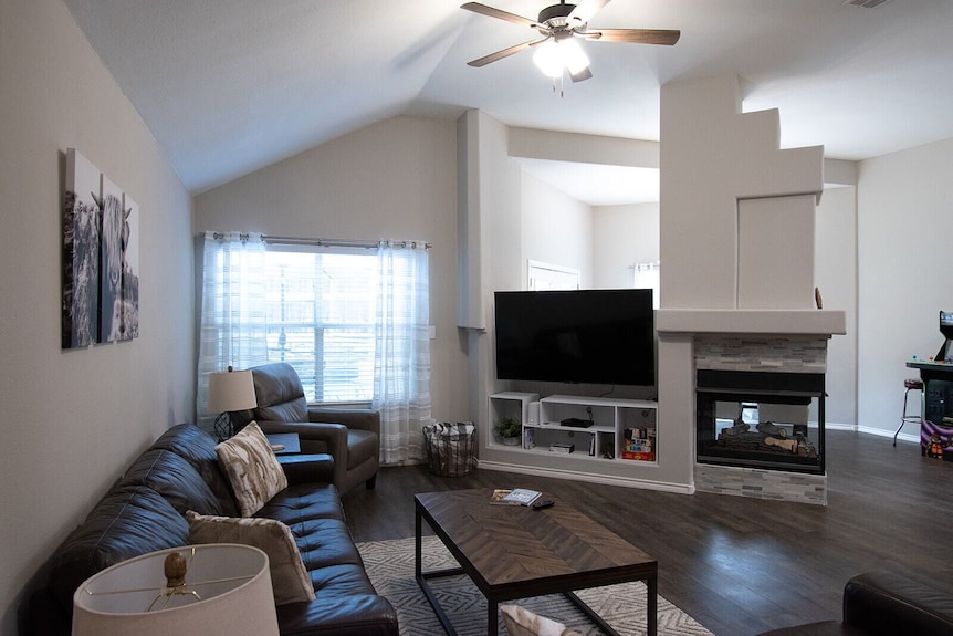 Texas Roots: King Beds - 6 Minutes To Downtown Mckinney- Sleeps 6 - Remodeled - マッキニー, TX