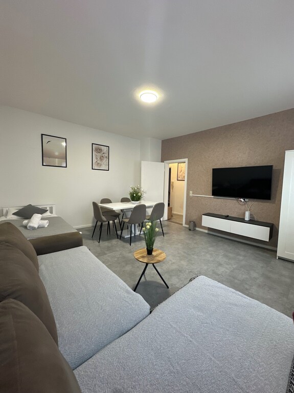 Modernes Appartment Im Zentrum, Anbindung Stuttgart, Märklineum Und Ews Arena, - Bad Boll