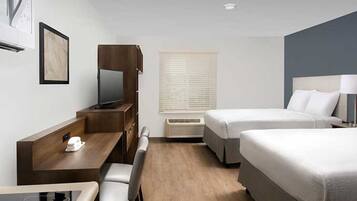 Secretária, Wi-fi grátis, roupa de cama fornecida