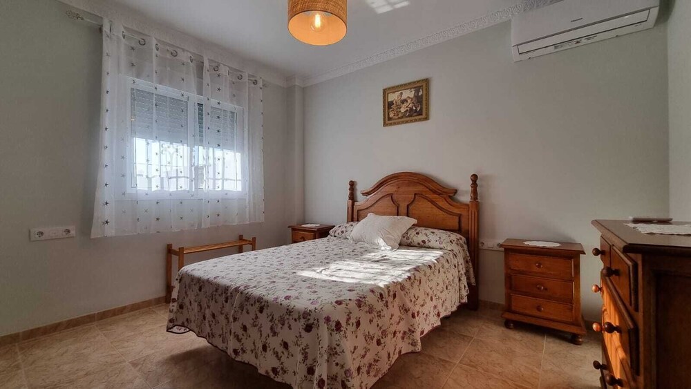 Villa for rent only 1000 meters from the beach - El Puerto de Santa ...