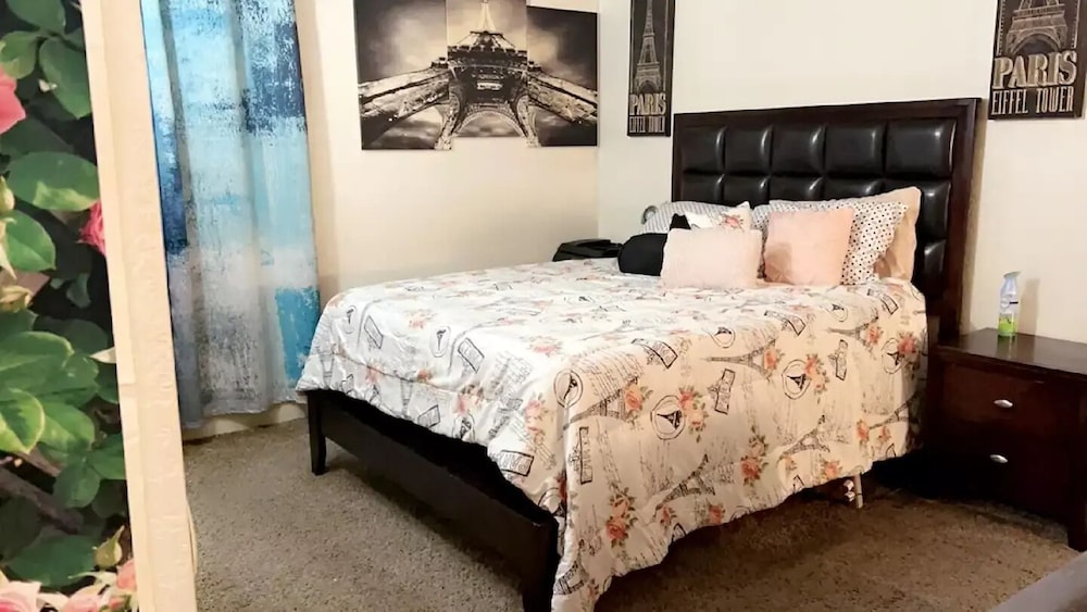 15 Min From The Dfw Airport, Cowboys & Rangers Stadium. 25 Min From Dallas! - Euless, TX