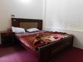 Quarto Duplo Deluxe | Ferro/tábua de engomar, Wi-fi grátis 